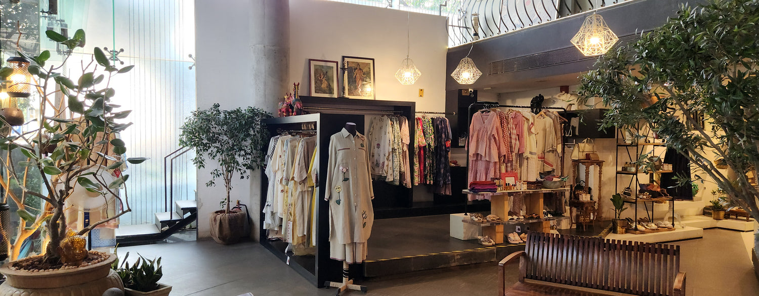 Collage Shop India